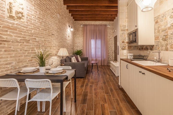 Apartamento A Estrenar. Terraza Común Y Wifi. - Seville