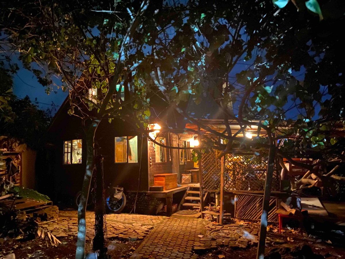 The boat house Galápagos, Cristóbal - Airbnb