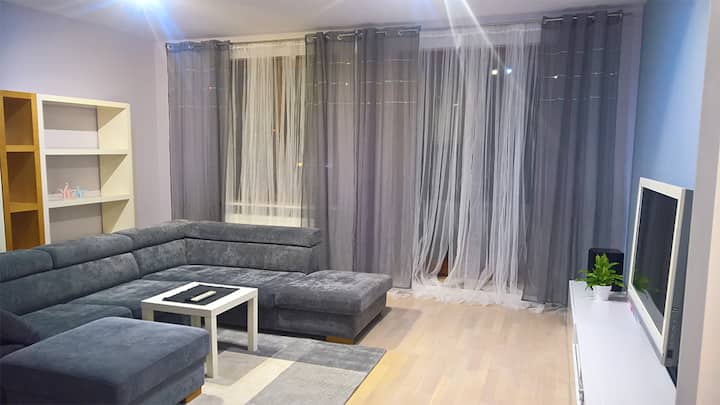 Quiet Apartment With Garage And Terrace - Warschau