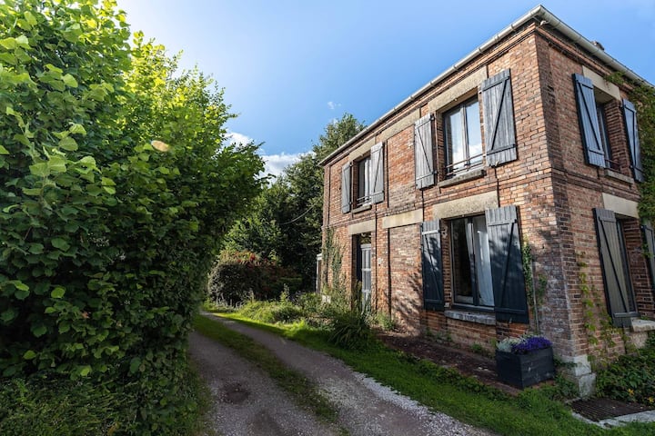 Maison " La Cigogne Noire " - Mesnil-Saint-Père