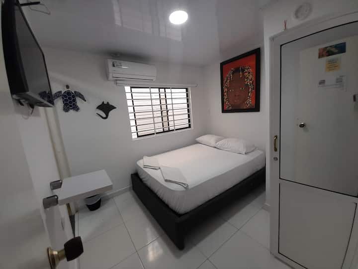 Hab. En El Centro Con Baño Privado (103) - San Andrés