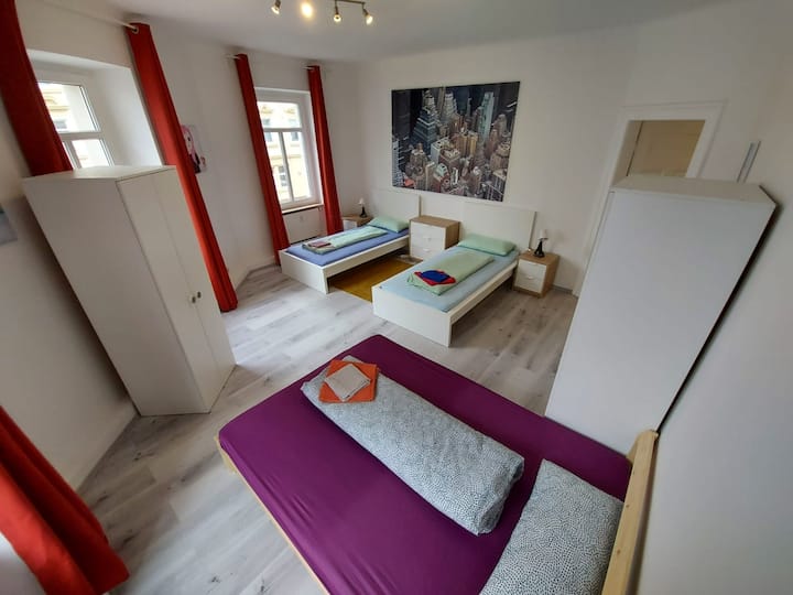 Schönefeld - Unterkunft Nähe Messe, Bmw + Porsche - Leipzig