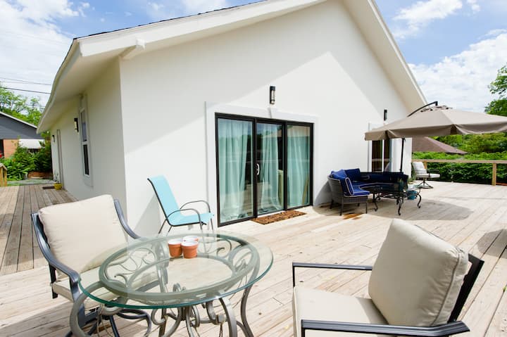 Downtown Luxurious Gem - Nacogdoches, TX