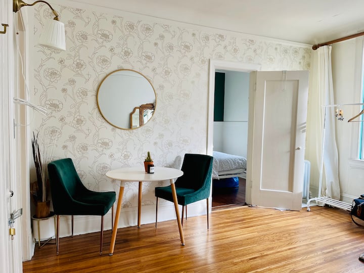 Cozy Fully Furnished One Bedroom Apartment In Sf - San Francisco, CA