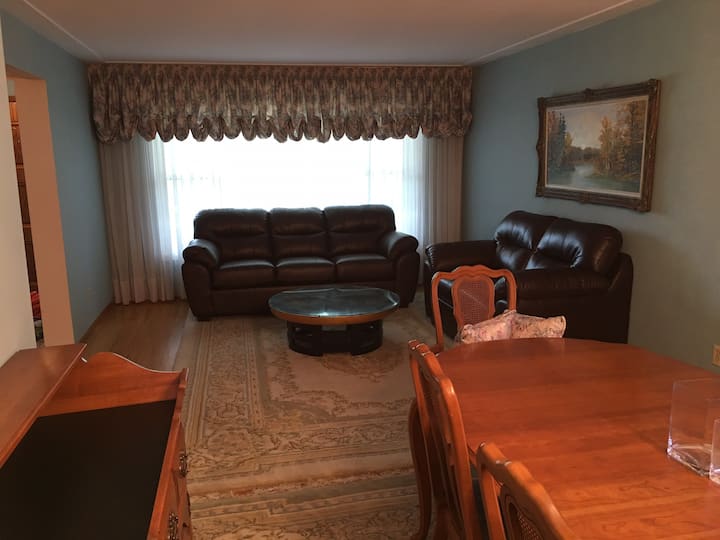 Spacious Duplex 3-bedroom Apt In A Detached House - Mississauga