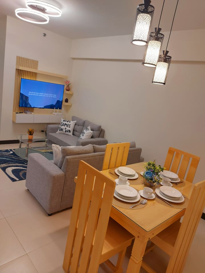 Welcome To Siala Staycation! - San Mateo