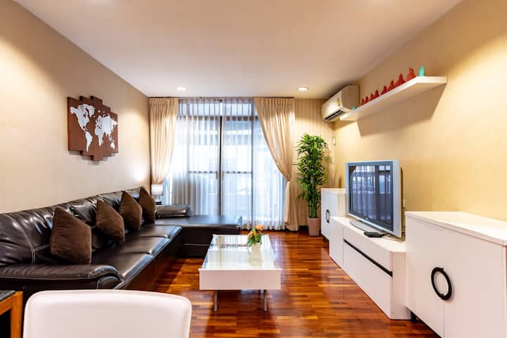 Superior Condo 2br80sqm/sukhumvit55/pool/wifi/2505 - Thailand