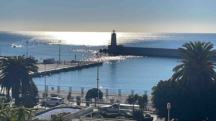 Amazing Seafront Apartment - Nice