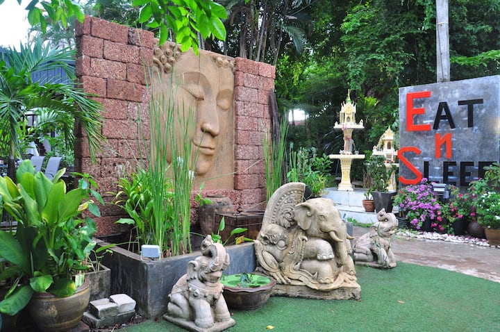 Eat N Sleep -Garden View - Phuket