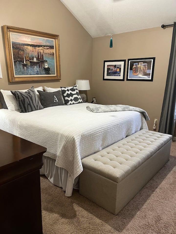 The Steel Magnolia - Oxford, MS