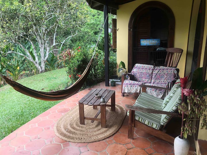 Nature Lovers Bungalow Getaway - Port of Spain