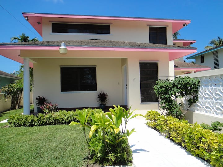 Seashells 106 - Nassau