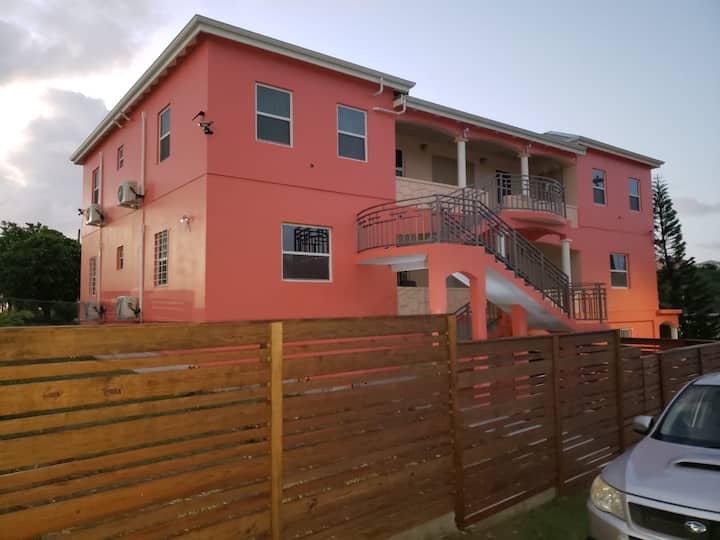 Villas De Nueva Construcción, Familiares, Espaciosas Y Céntricas - Saint John