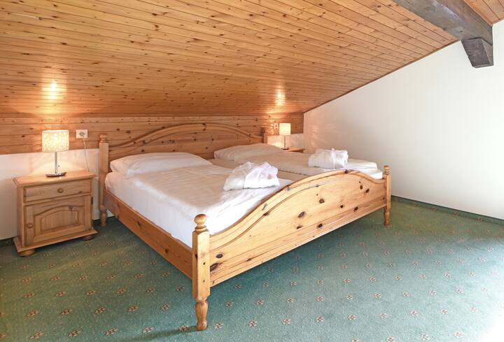 Hotel St. Hubertus – Studio 83 Im Jagdhaus - Mellau