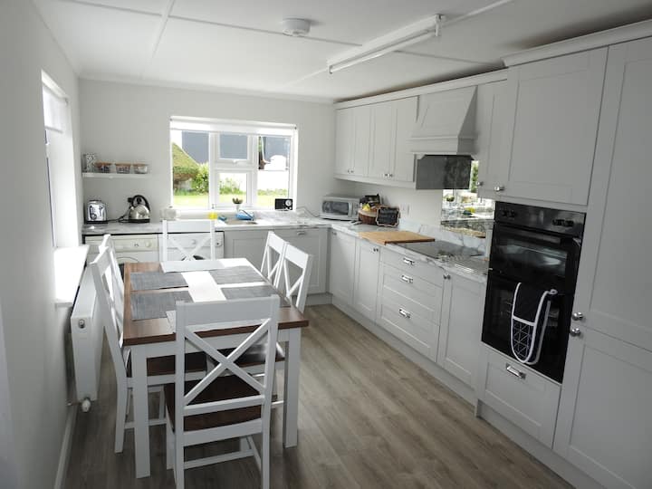 Family Farmhouse,wild Atlantic Way, Ring Of Kerry - County Kerry