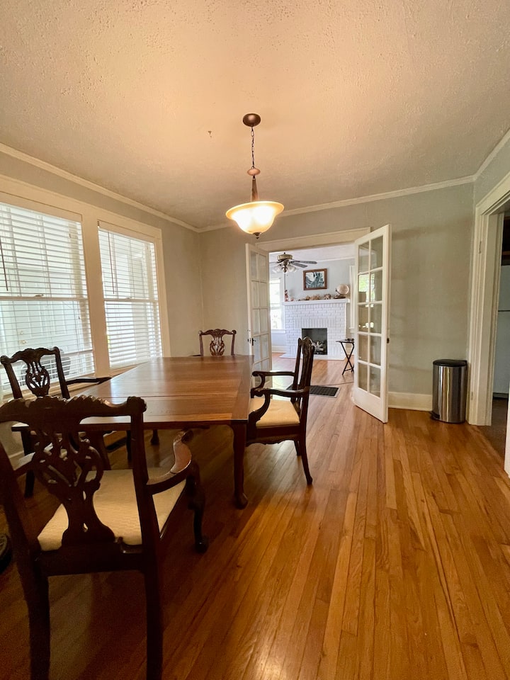Hillcrest Charmer With Japanese Zen Garden! - Little Rock, AR