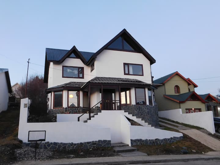 La Casona De Dalí - Ushuaia