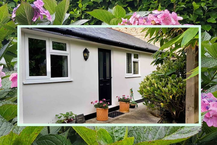 St Agnes Hideaway ⭐️Parking⭐️ Walk To Beach/shops. - Perranporth