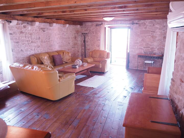 Beautiful Traditional Stone Villa In Skrip - Postira