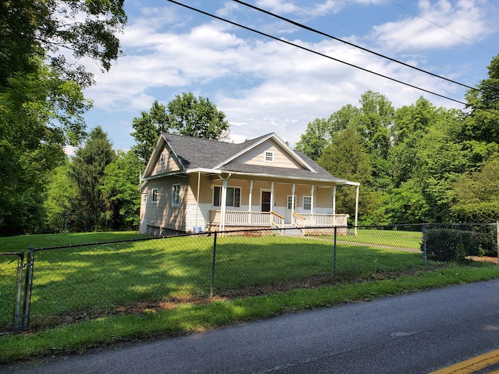 End Of Summer, Get-away Reserve Today! - Fayetteville, WV