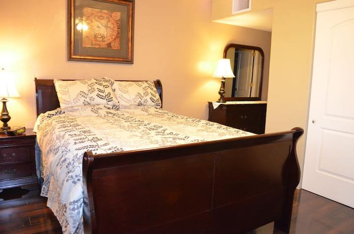 Nice Room W/ensuite Bath Near Ft Huachuca & Mall - Sierra Vista, AZ