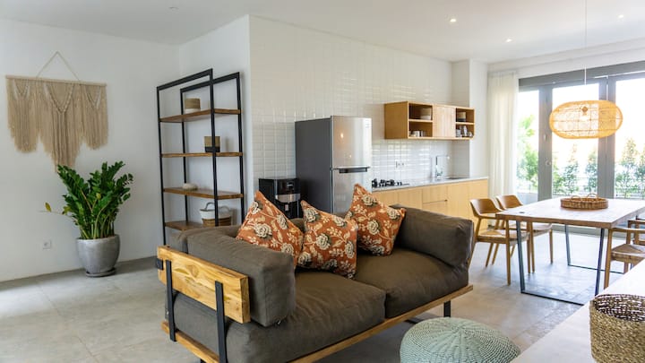 Marigold Room At Semat 28 Apartments Canggu - Australia