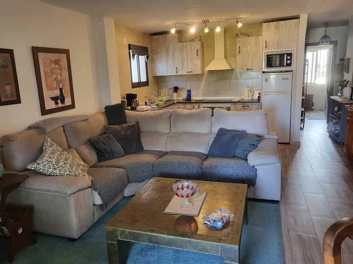 Acojedor Apartamento De 55 M2   Pueblo Blanco - Torremolinos