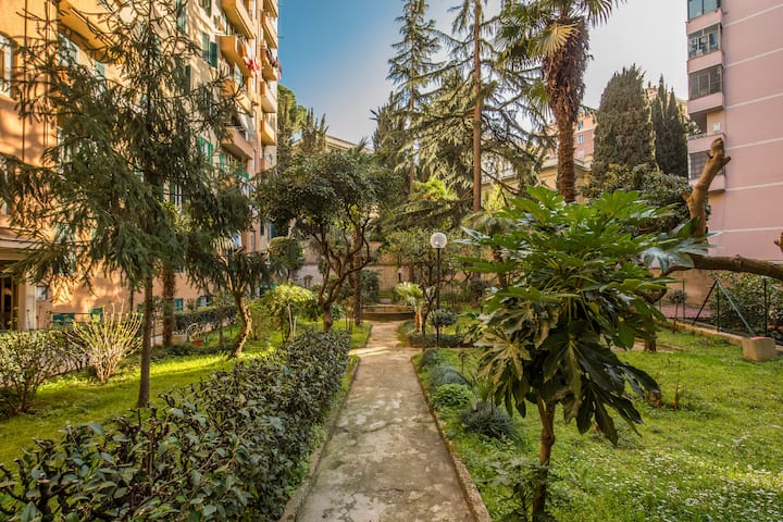Sunny Apartment In San Giovanni - Rome