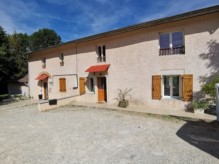 Le Grand Berlier, Un Grand Gite En Pleine Nature - Ambérieu-en-Bugey