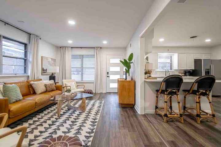 Midtown Modern ~ Walk To Park ~ 3bed/2bath - Little Rock, AR