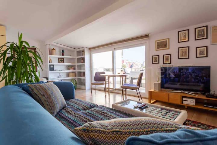 Muhteşem Manzaralı Teras Daire - Beyoğlu