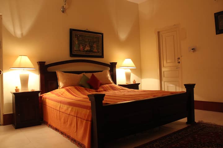 A Regal Room In A Quiet Central Part Of Jodhpur - Jodhpur