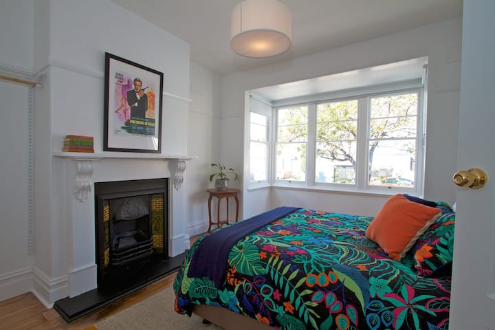 Strahan House Central North Hobart - Hobart