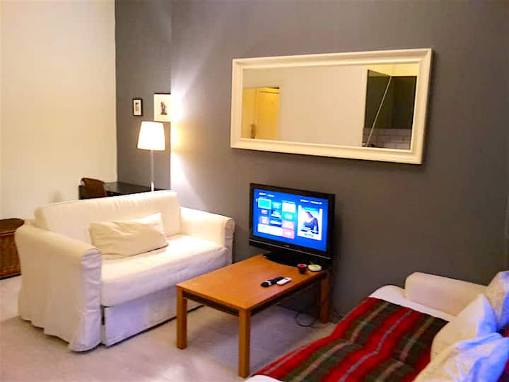 1 Bedroom Apartment In West End - Glasgow