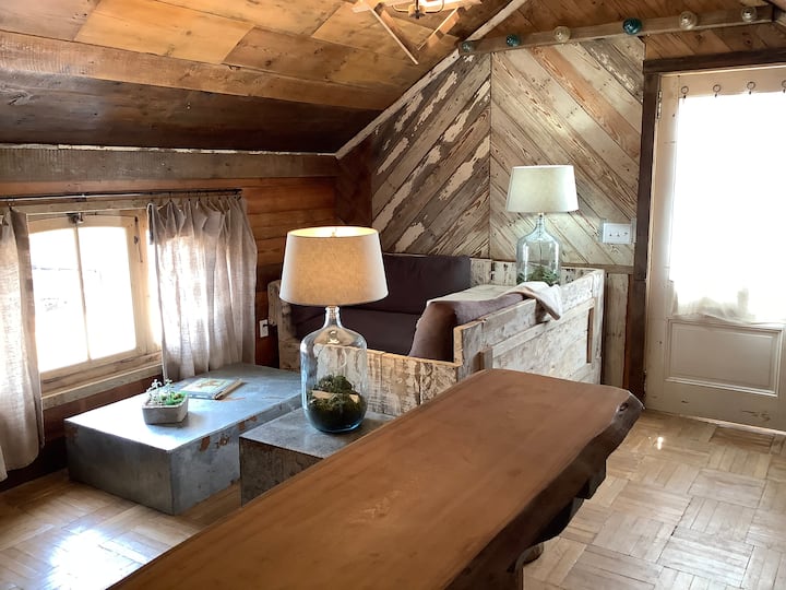 Southern Tranquility Bungalow At The 303 - Round Top, TX