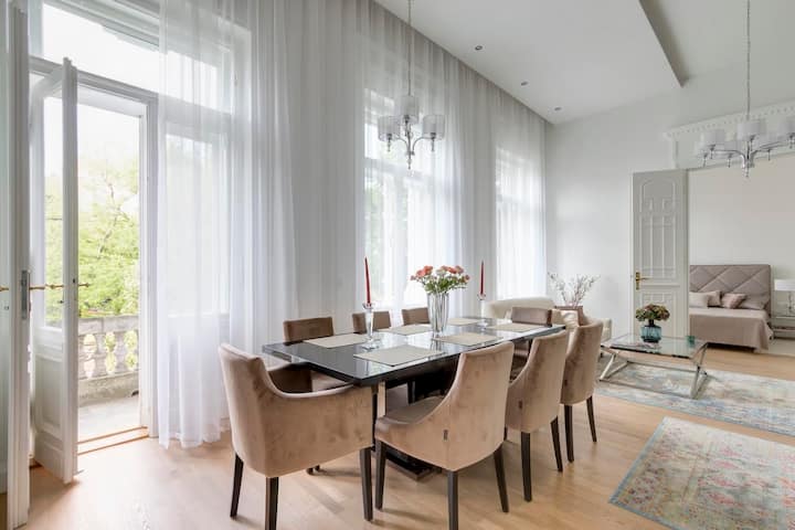 Luxury Park Apartment - Budapeste