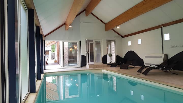 Villa L'eaubaine Pour 22 Personnes Avec Piscine - Durbuy