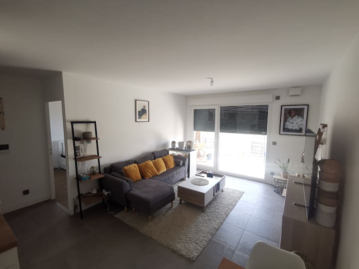 Superbe T2, Frontière Genevoise Et Axe Annecy - Cruseilles