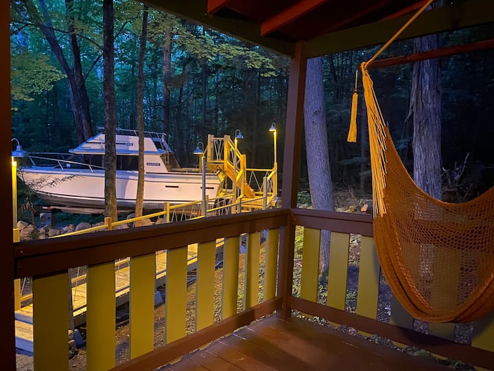 Shipwrecked At Your Cabin In Lake George - Lake George, NY