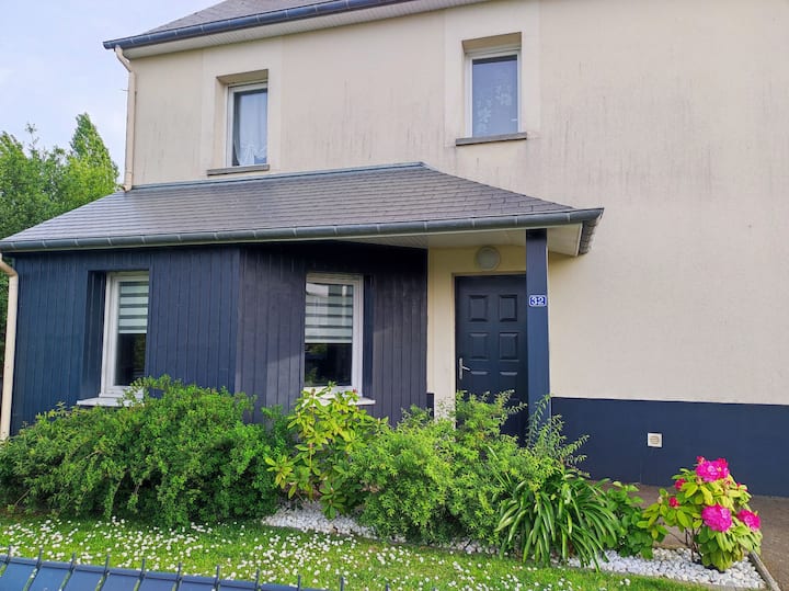 Maison Chaleureuse  Avec Jardin Et Spa Extérieur - Pleurtuit