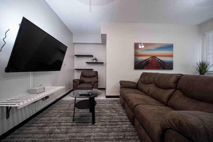 Cozy Private Room + Bath In Tamuning/ 타무닝 개인실 - Guam