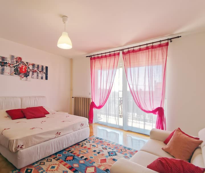 Lorenz Apartment 120 M2, Sea View !! - Pula