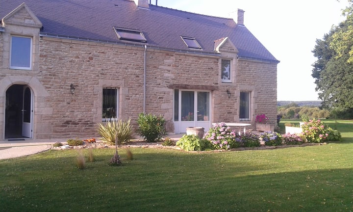 Longère Calme Aux Portes Du Golfe Du Morbihan - Theix