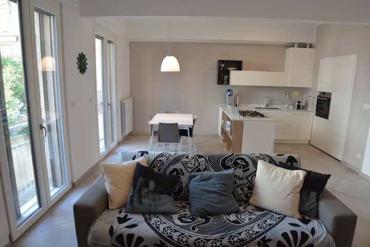 Moderno Trilocale Nel Cuore Di Final Pia+ Box Auto - Finale Ligure