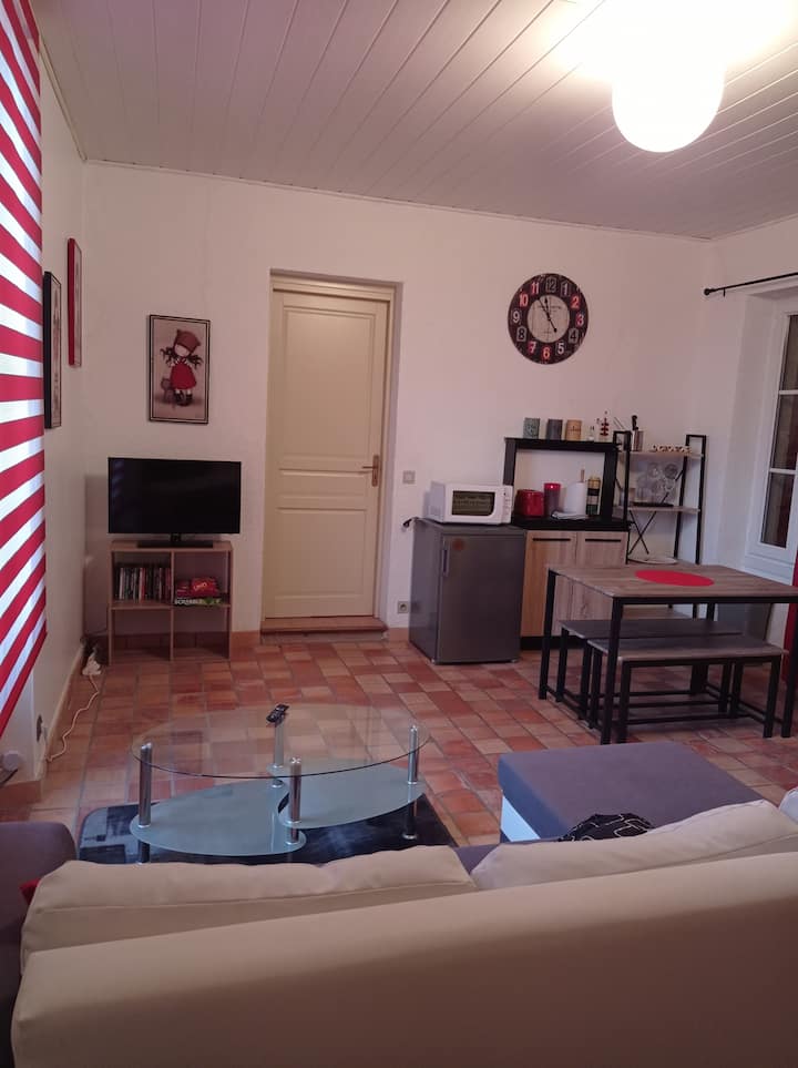 Chambre, Salon Et Salle De Bain Privée - Crest