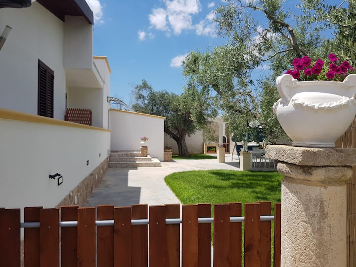 Casa Vacanza Con Giardino Privato - Alezio