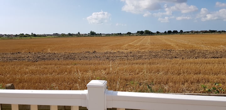 Rural Views, Close To Unique Shoreline - Dymchurch
