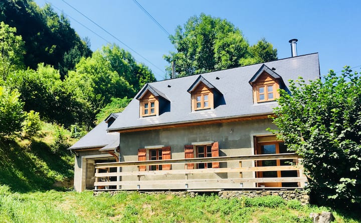 Maison Avec Vue Sur Les Montagnes. - Pyrénées