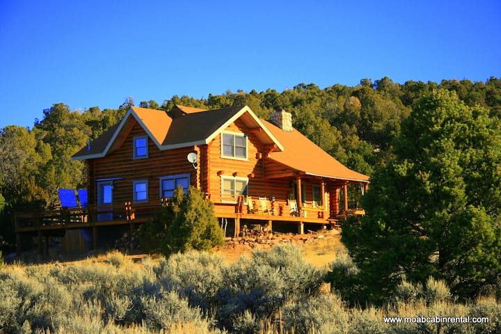 Off The Beaten Path. Comfy, Peace, Quiet & Views. - Oowah Lake, UT