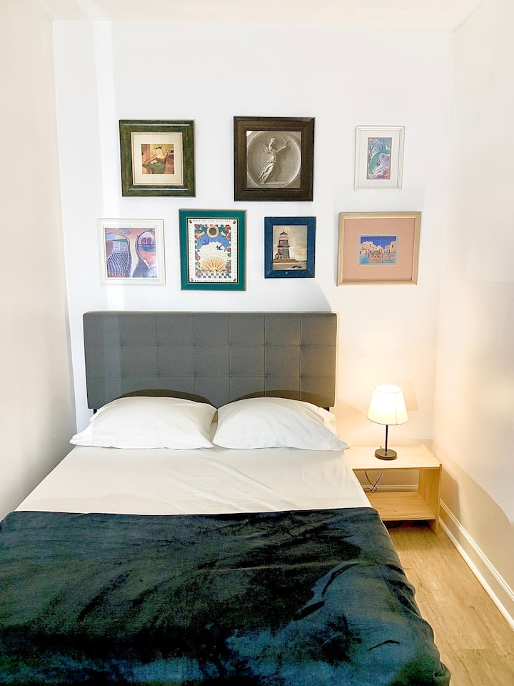 Room B4 - Chicago, IL